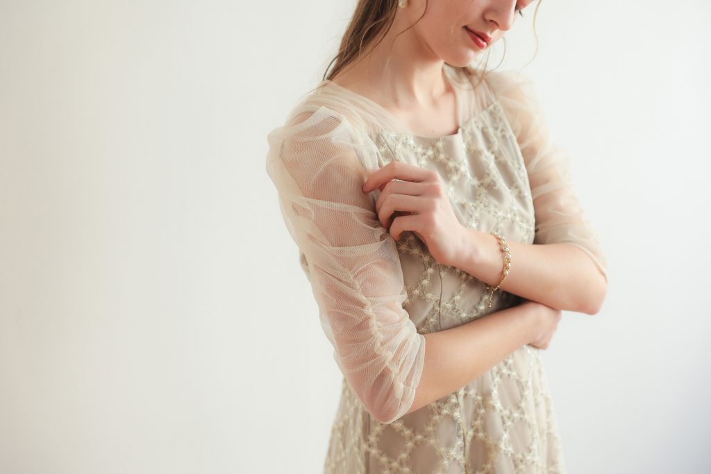 【マナー解説】結婚式で”白っぽい”ドレスを着る時は？ - dorrydoll_wp